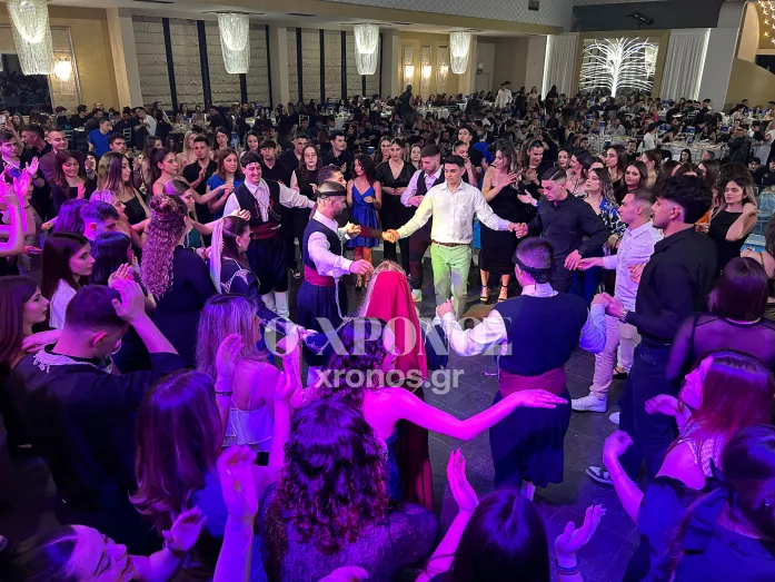 Γλέντι σαν της Κρήτης έγινε στην Κομοτηνή | xronos.gr