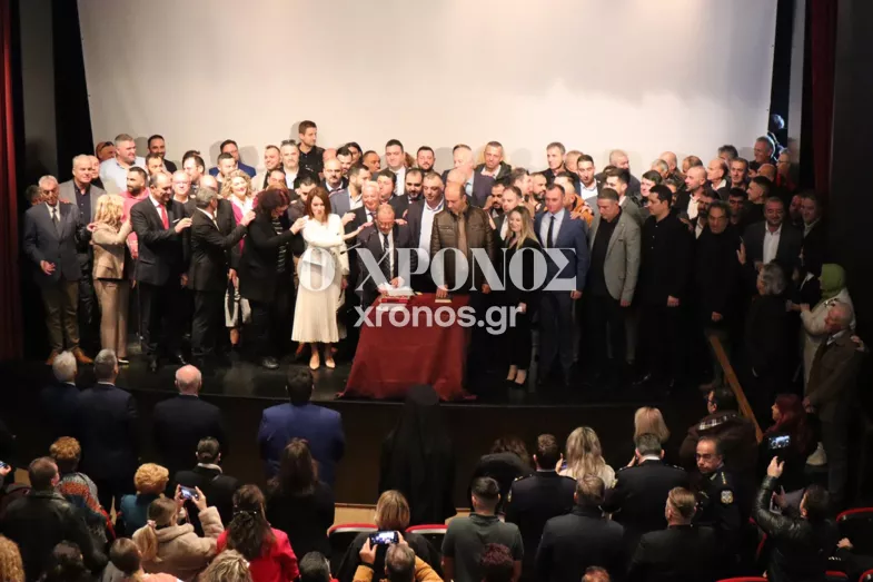 Ορκίστηκε για δεύτερη θητεία δήμαρχος Κομοτηνής ο Γιάννης Γκαράνης ...