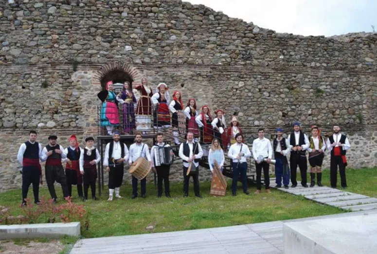 Ένας καρσιλαμάς από την Κομοτηνή που έγινε viral | xronos.gr