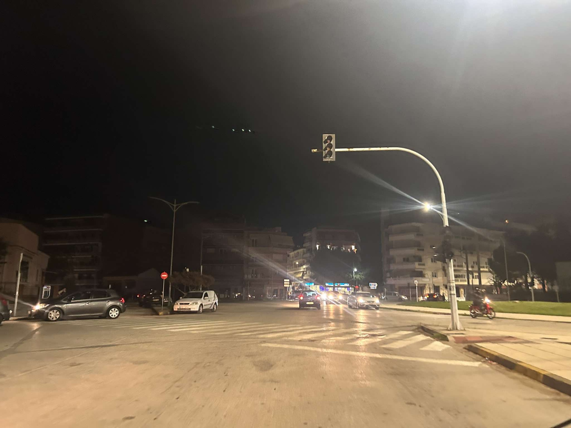 Τί προκάλεσε την αιφνίδια διακοπή ρεύματος της Τετάρτης; | xronos.gr