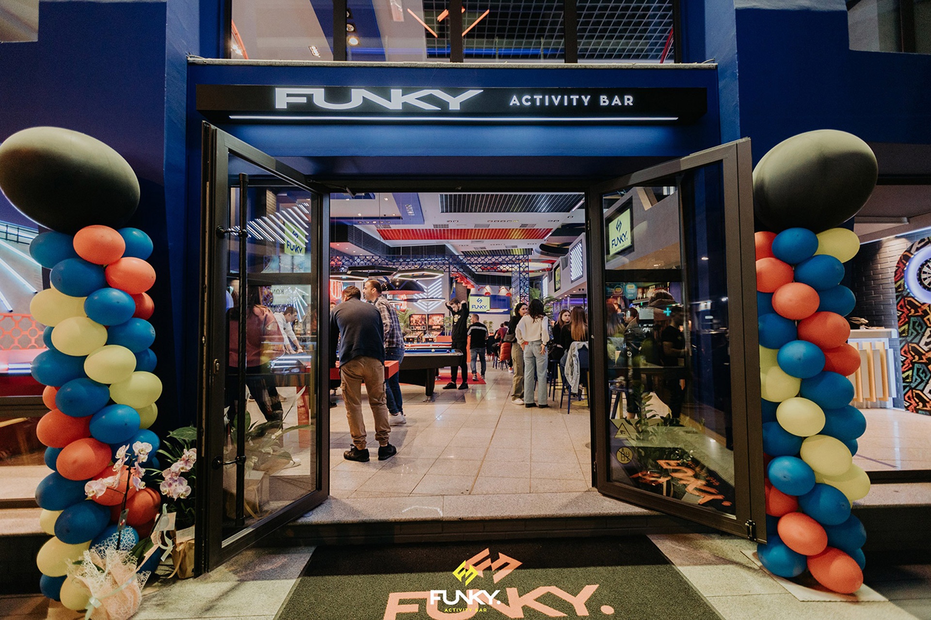 Ραντεβού στο Funky για παιχνίδια με την παρέα | xronos.gr