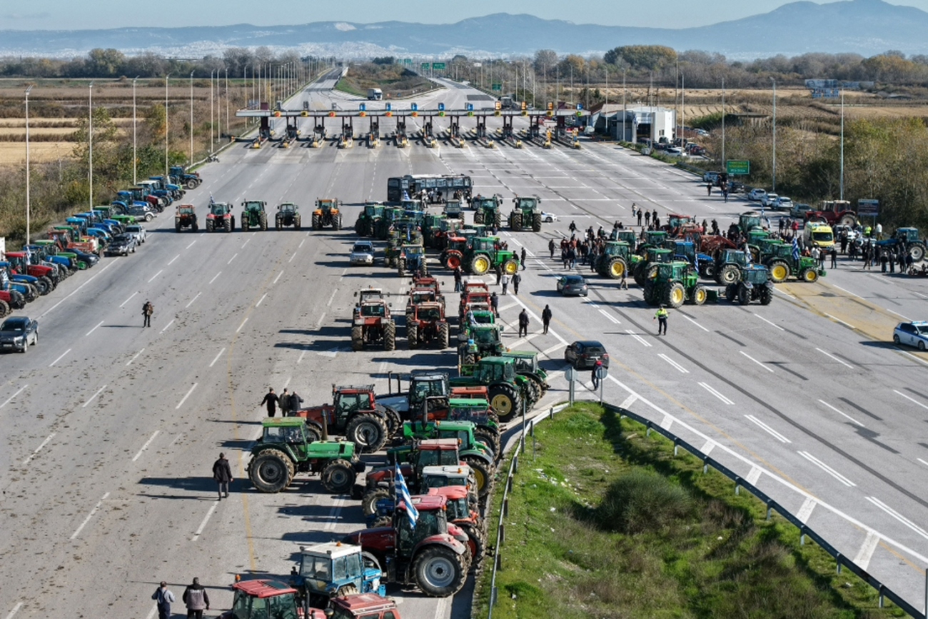 Η Δικαιοκρατία και το ζήτημα των αγροτικών μπλόκων: Δικαιώματα χωρίς ...