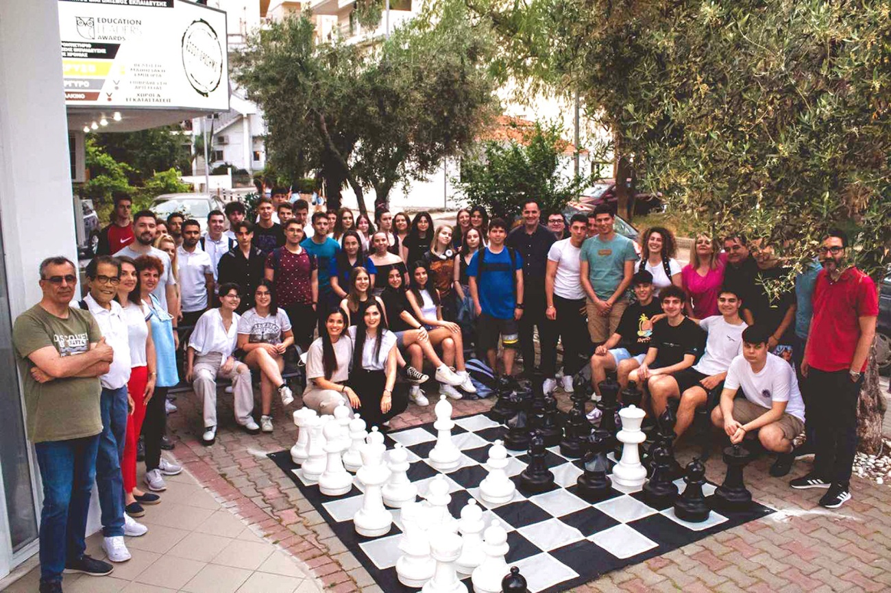 Οι μαθητές του 2001 Ορόσημο «κατέκτησαν» τις σχολές των ονείρων τους | xronos.gr